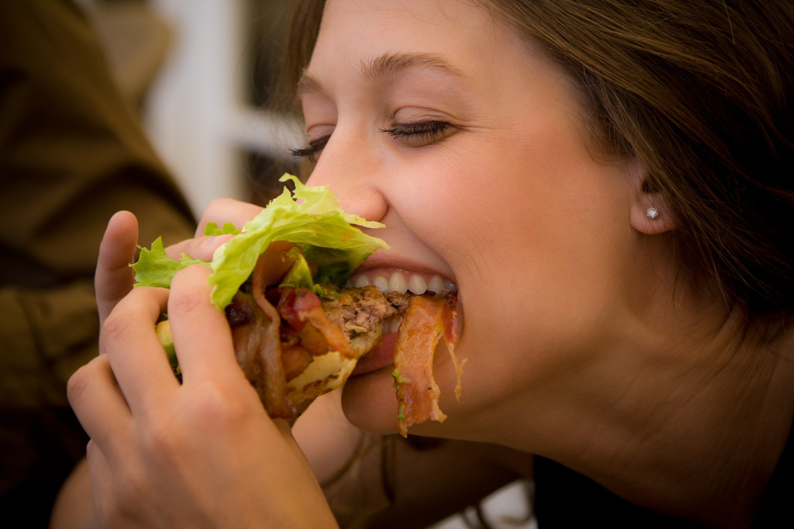 Want to heighten your experience of eating? Ditch your manners and eat ...